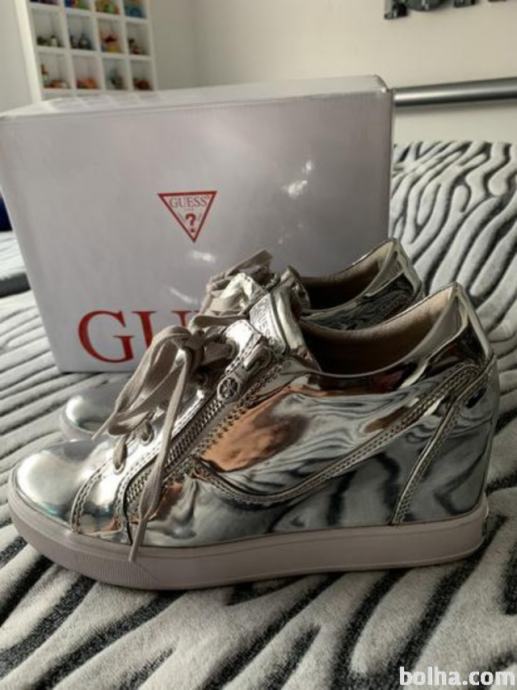 NOVE GUESS superge