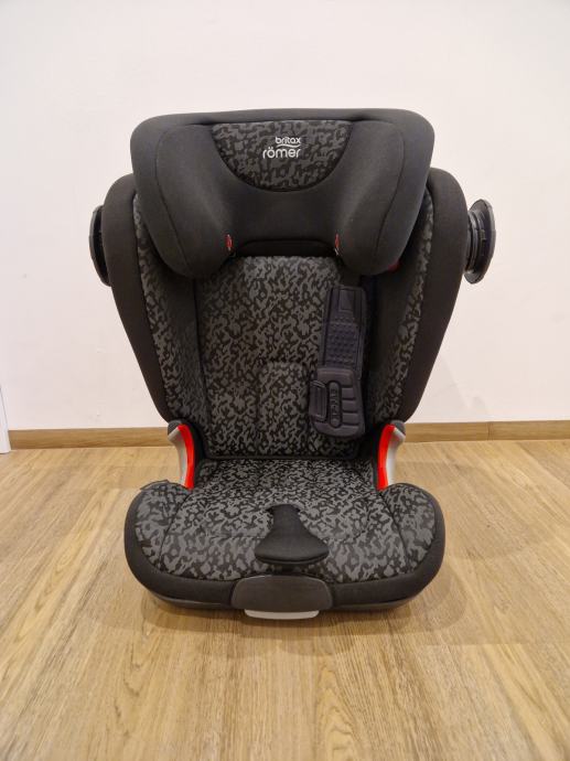 Avtosedež Britax Romer Kidfix II XP SICT isofix črne barve; 15-36 kg