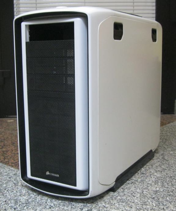 Corsair Graphite 600T White Limited Edition ATX ohišje brez napajalnik