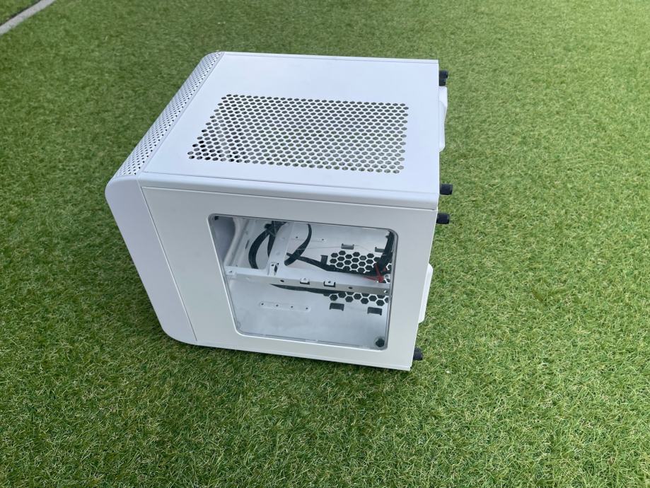Thermaltake Core V1 Mini-ITX Snow Edition PC Case White