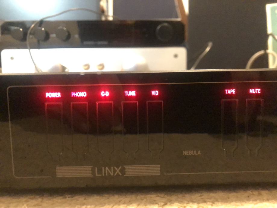 LINX NEBULA UK High End integrated mosfet amplifier UK