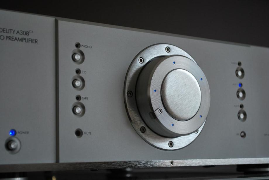 MUSICAL FIDELITY A 308 HI END HI-FI STEREO DUAL MONO OJAČEVALEC 2x300W
