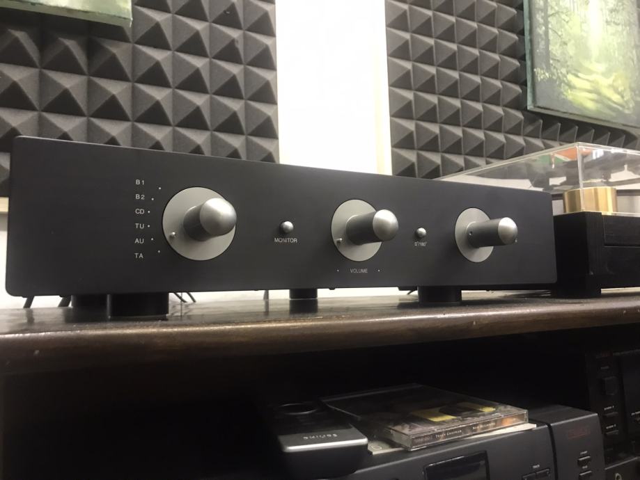 Primare 301 - dual mono ojačevalnik s Phono MM/MC kartico