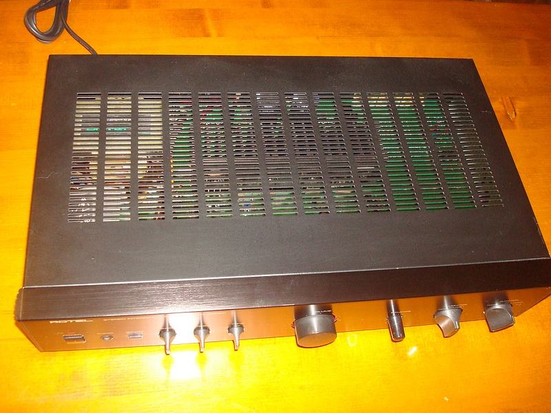 Rotel HI-FI ojačevalec RA-930 BX