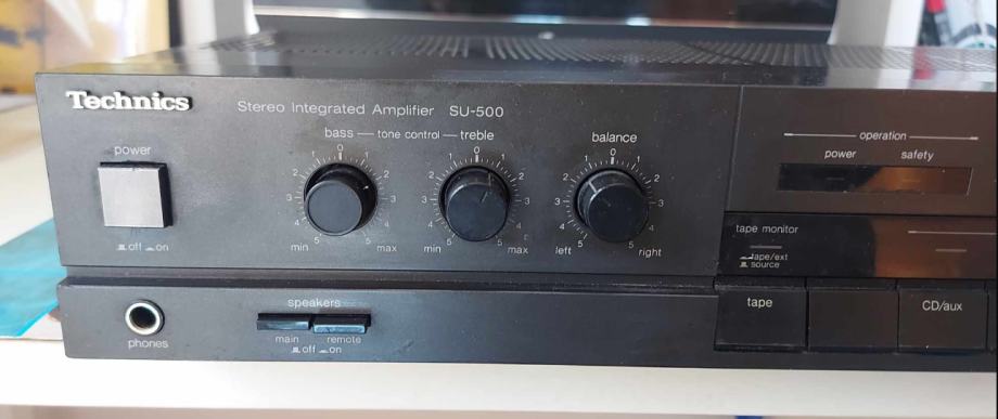 VINTAGE HI - FI OJAČEVALEC TECHNICS SU-500, 2x45W