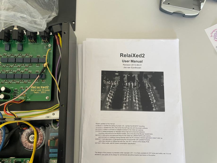 Vrhunski Hi Fi predojačevalec RelaiXed2 - DIY balanced pre-amplifier
