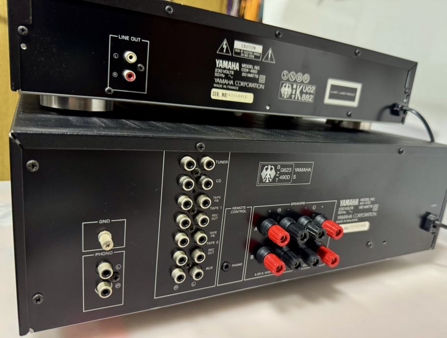 YAMAHA NATURAL SOUND STEREO OJAČEVALEC AX-470 +CD PLAYER CDX-480