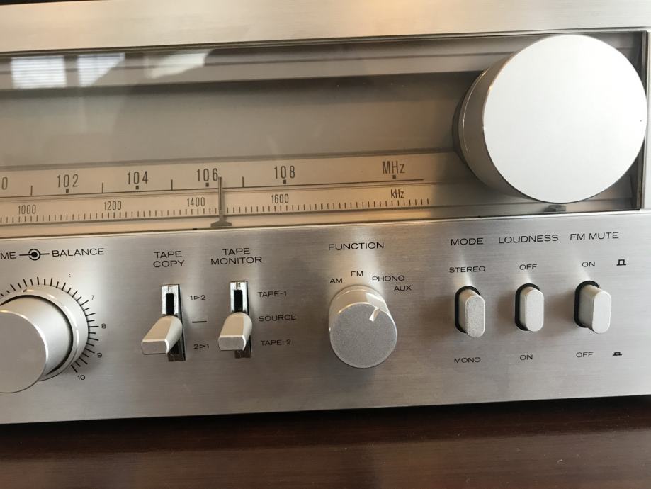 Stereo reciver Hitachi SR-704