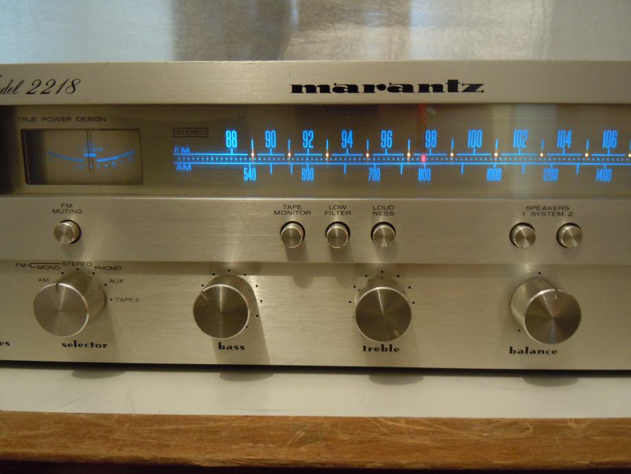 Marantz 2218 vintage receiver