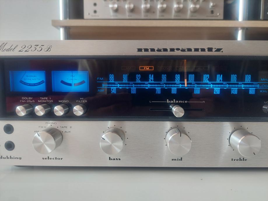 Marantz 2235B vintage receiver