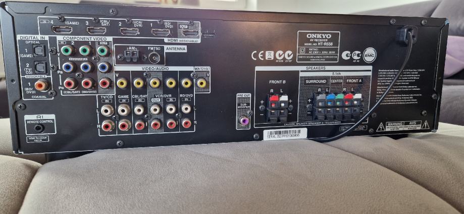 Onkyo receiver HT R558