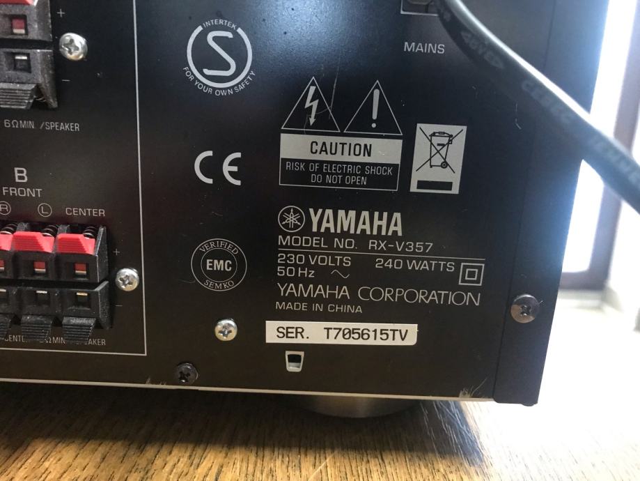 Receiver Yamaha RX-V357