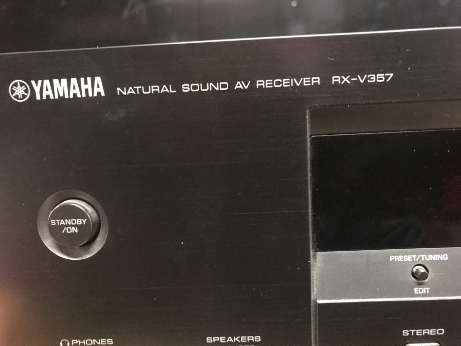 Receiver Yamaha RX-V357