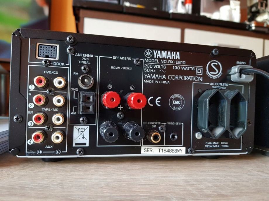 YAMAHA RX-E810 z daljincem