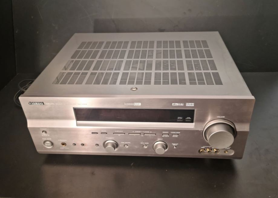 Yamaha RX V557 6.1 Channel 540 Watt Receiver
