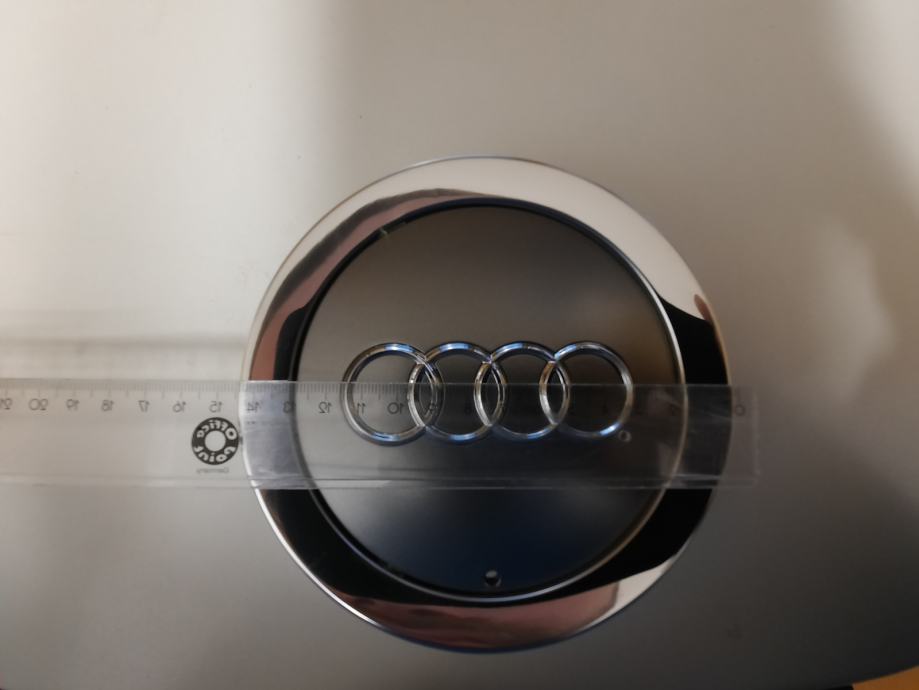 Audi okrasni pokrov 145mm 4E0601165A