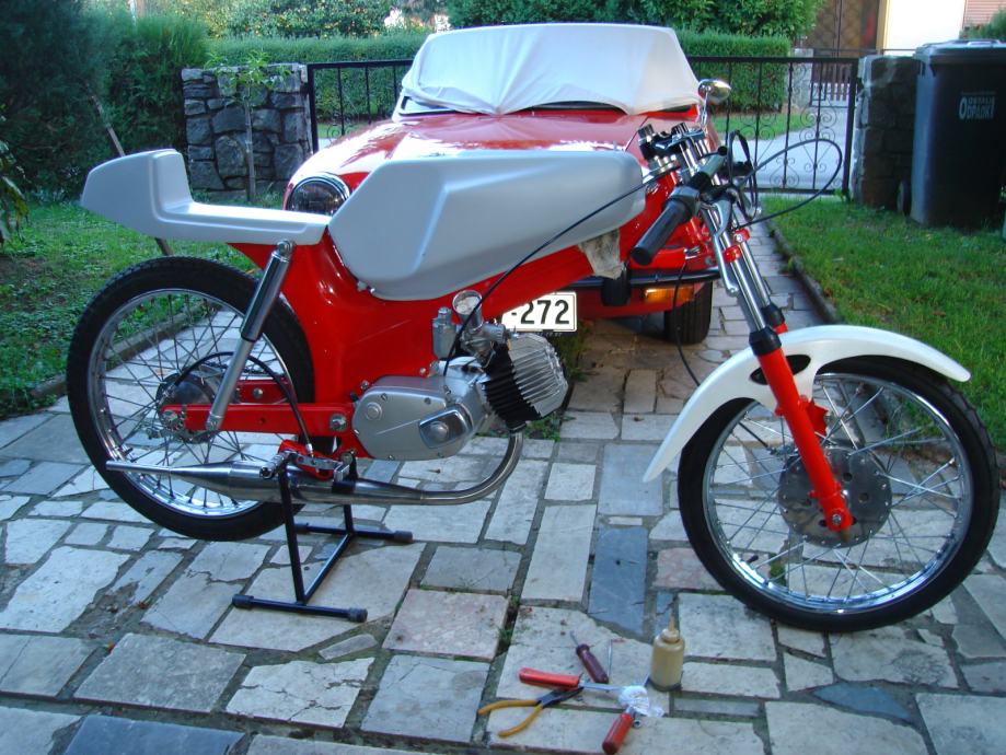Tomasseli ročke vilc za dirke, športi motocikli
