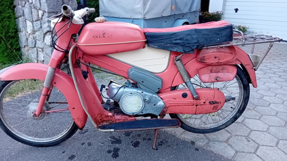 Tomos T-12,1968, kompl,original delujoči in magnet BMWR 51/3- prodam