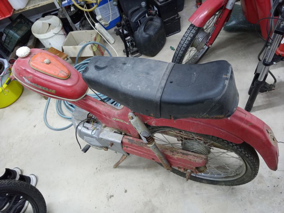 Tomos apn 4