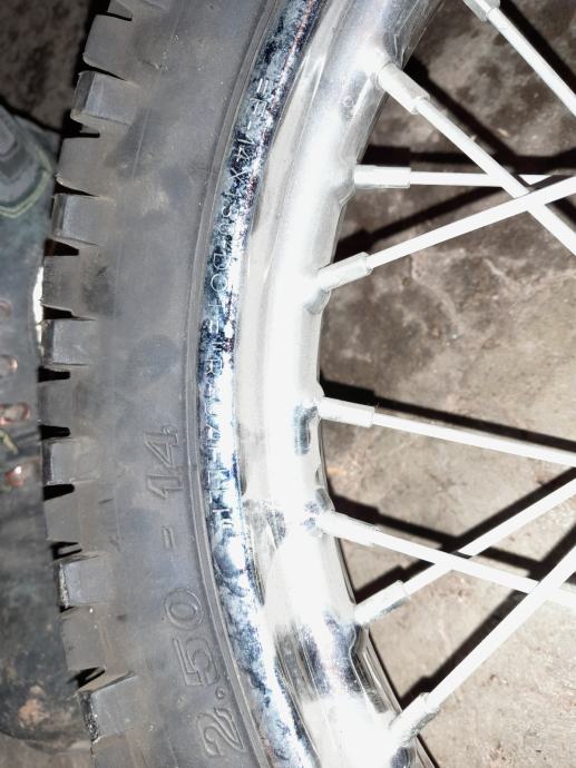Tomos mc50 mc80 prednje kolo feltna 14 radaelli