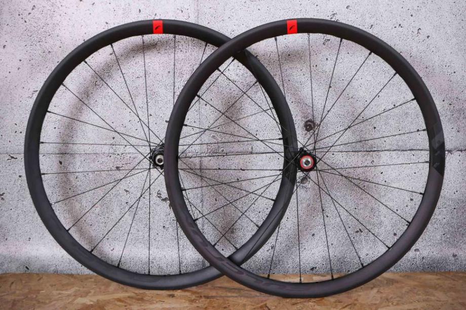 Cestni obročniki Fulcrum Racing 4 DB Disc