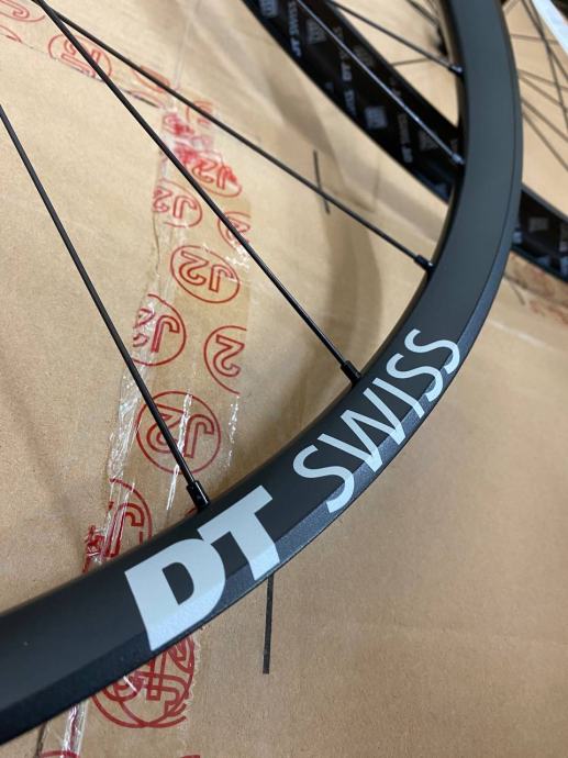 Dt swiss ex 1700