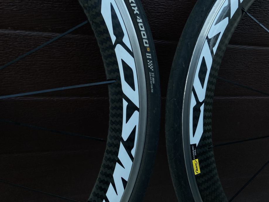 Mavic Cosmic Carbone SL Road Wheelset karbonski obroči za cestno kolo