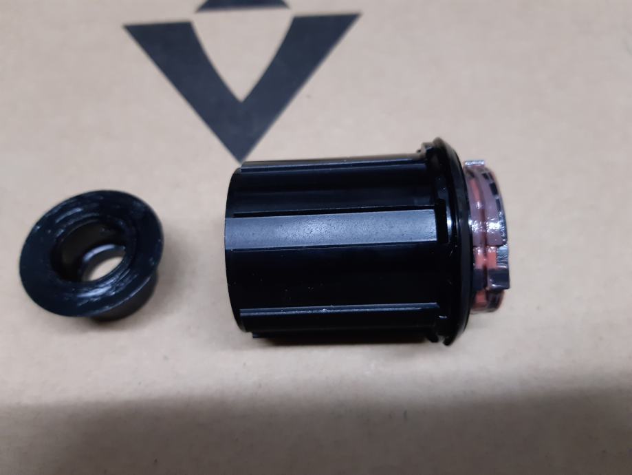 Račna MTB Shimano - SRAM 11-speed 3-Pawl System DT-Swiss