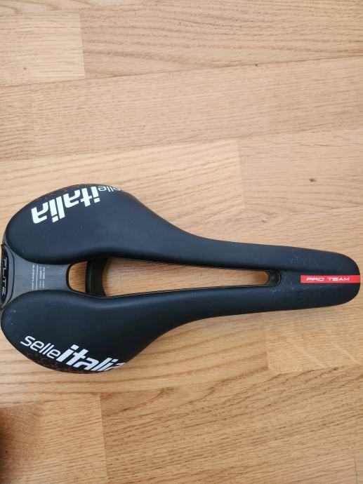 Selle Italia superflow flite pro team
