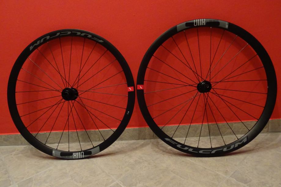 Set obročnikov FULCRUM RACING 800 DB