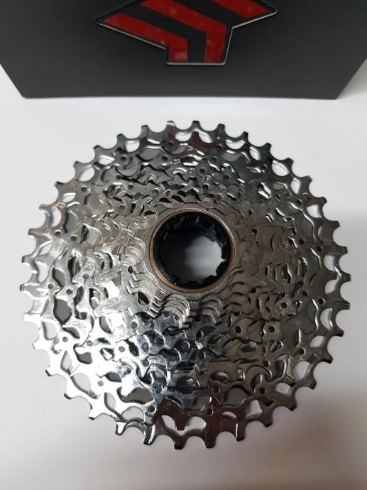 Zadnji verižnik SRAM Rival XG-1250 D1 12-speed Cassette XDR 10-36