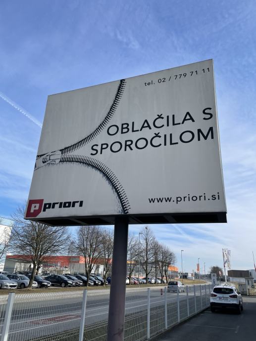 REKLAMNI LED ZASLON S STOJALOM