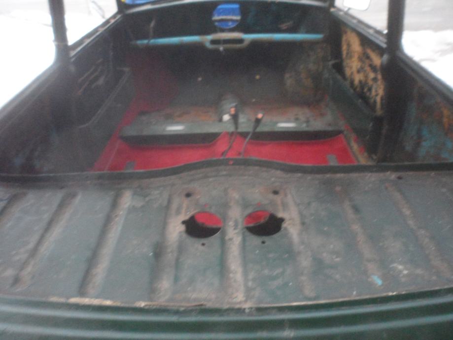 Mini Austin Moris gola karoserija 1 serije letnik 59 in čist nov motor