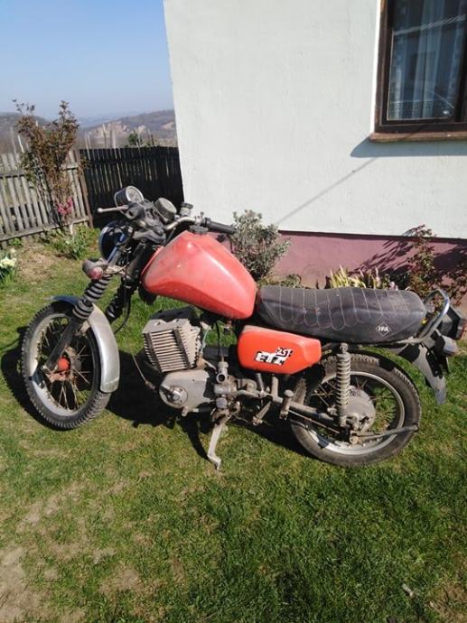 Kupujem mz etz 251