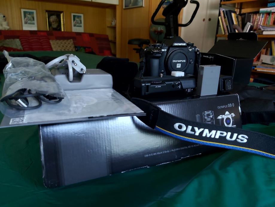 Olympus om5 mark II body (brezzrcalni fotoaparat)