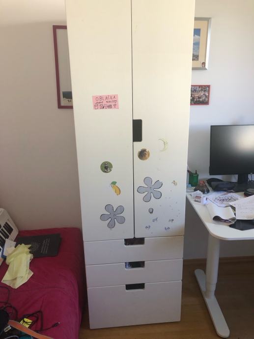 bela omara IKEA STUVA