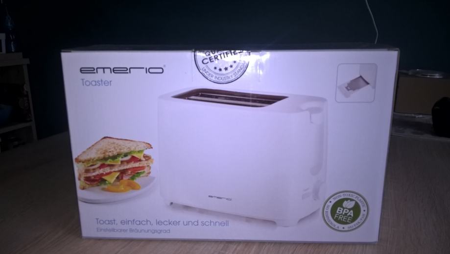 OPEKAČ / TOASTER EMERIO 700W