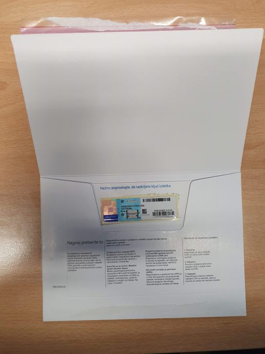 Windows 10 Pro 21H1 + nalepka OEM (še neuporabljena)