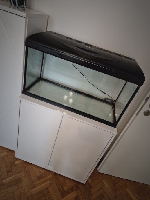 Akvarij 100l + gratis filter in dodatki