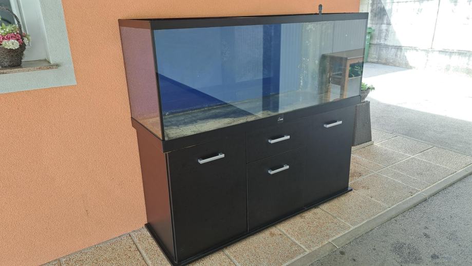 Akvarij 450L z omarico