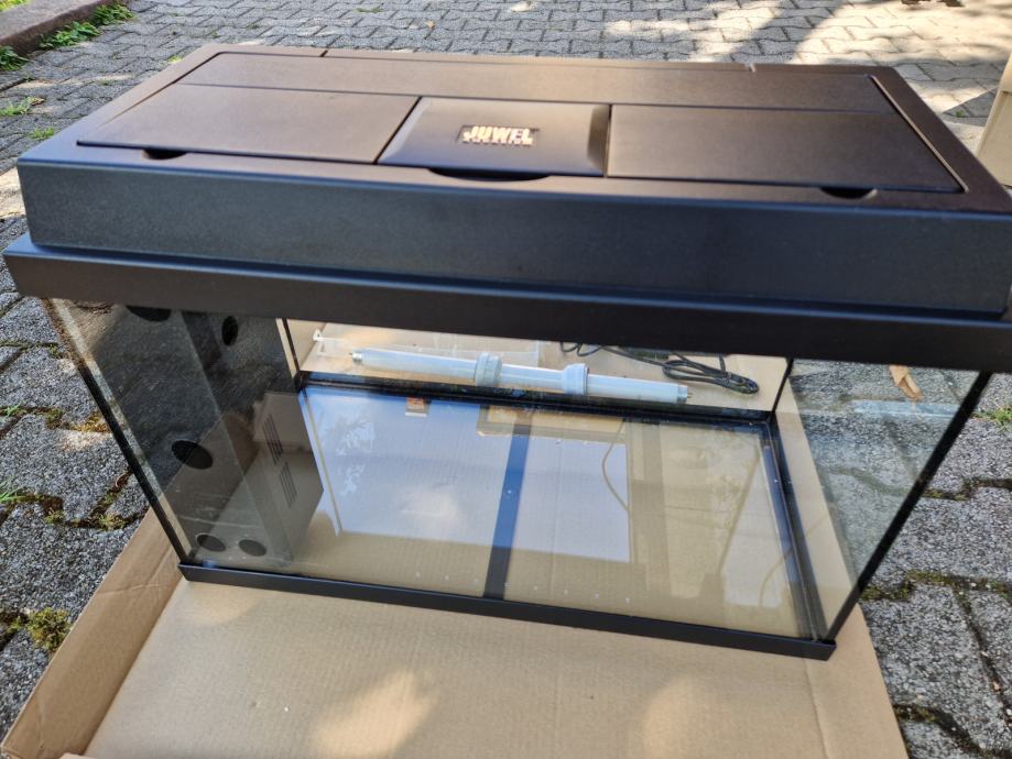 Akvarij Juwel 60L z opremo