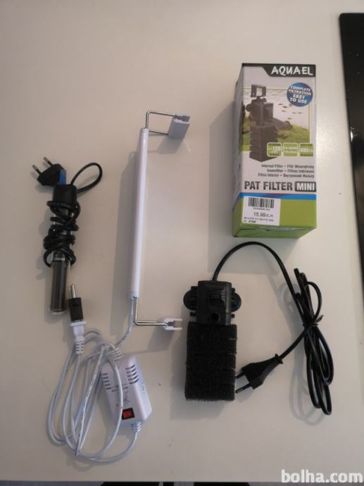 Steklen nano akvarij z opremo