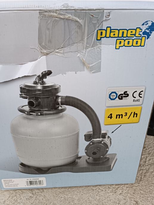 Peščeni filter planet pool