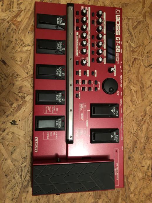 Bas efekt Boss GT-6B