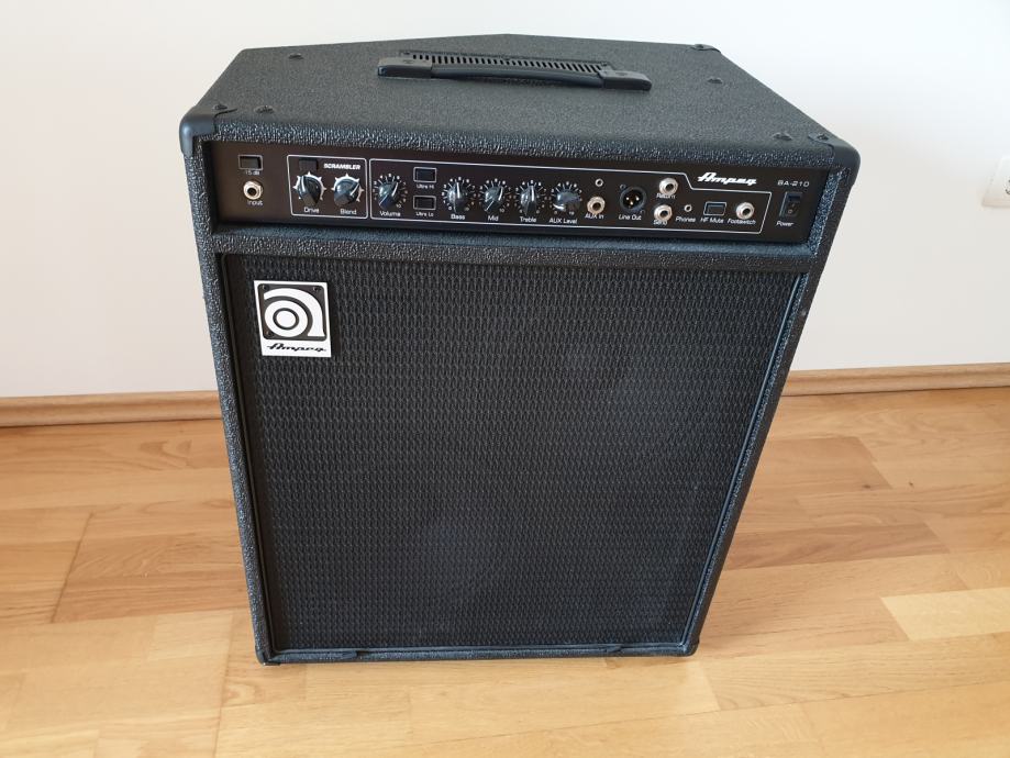 Bas ojačevalec Ampeg BA-210 V2