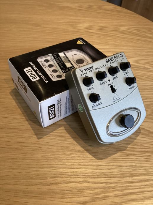 Behringer V-Tone Bass BDI21