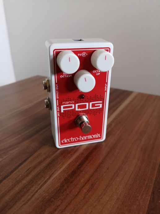 EHX Looper, Nano POG, JHS Kilt, MXR Tremolo
