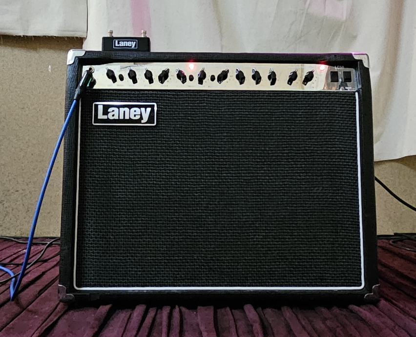 Laney LC50 50W lampaš TOP zvok z jajci