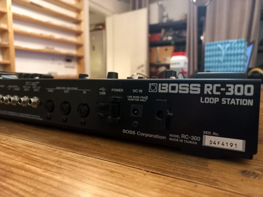 Looper Boss RC 300 - kot nov