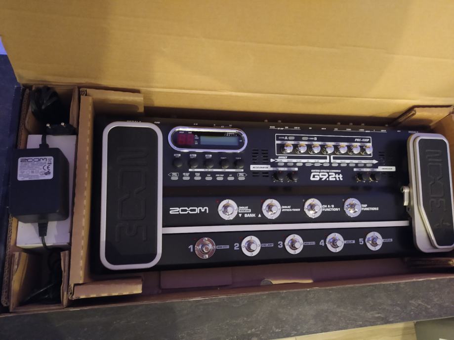 Zoom G9.2tt Guitar Effects Console